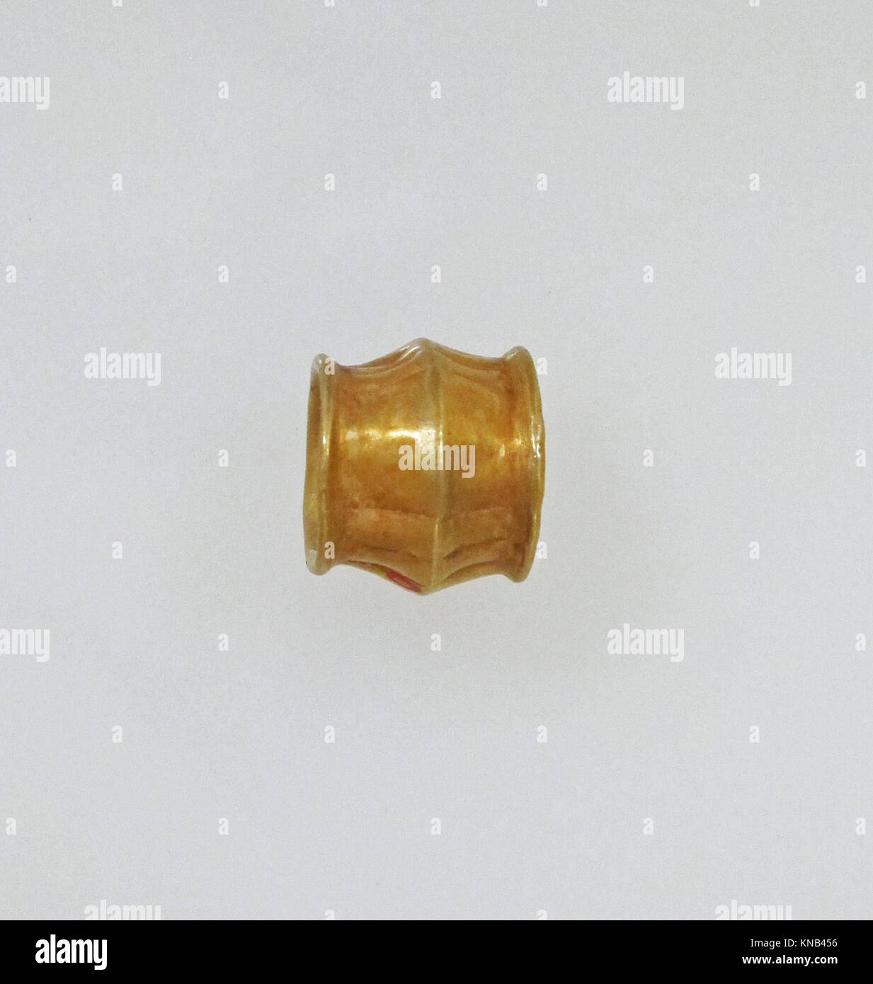 This Minoan gold bead, dating back to around 2300â€“2100 B.C ...