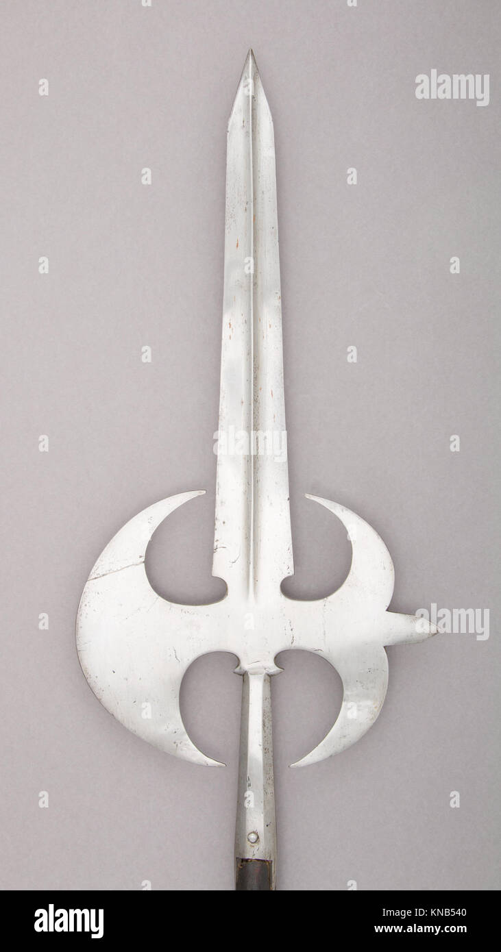 Halberd medieval pole weapon hi-res stock photography and images - Alamy