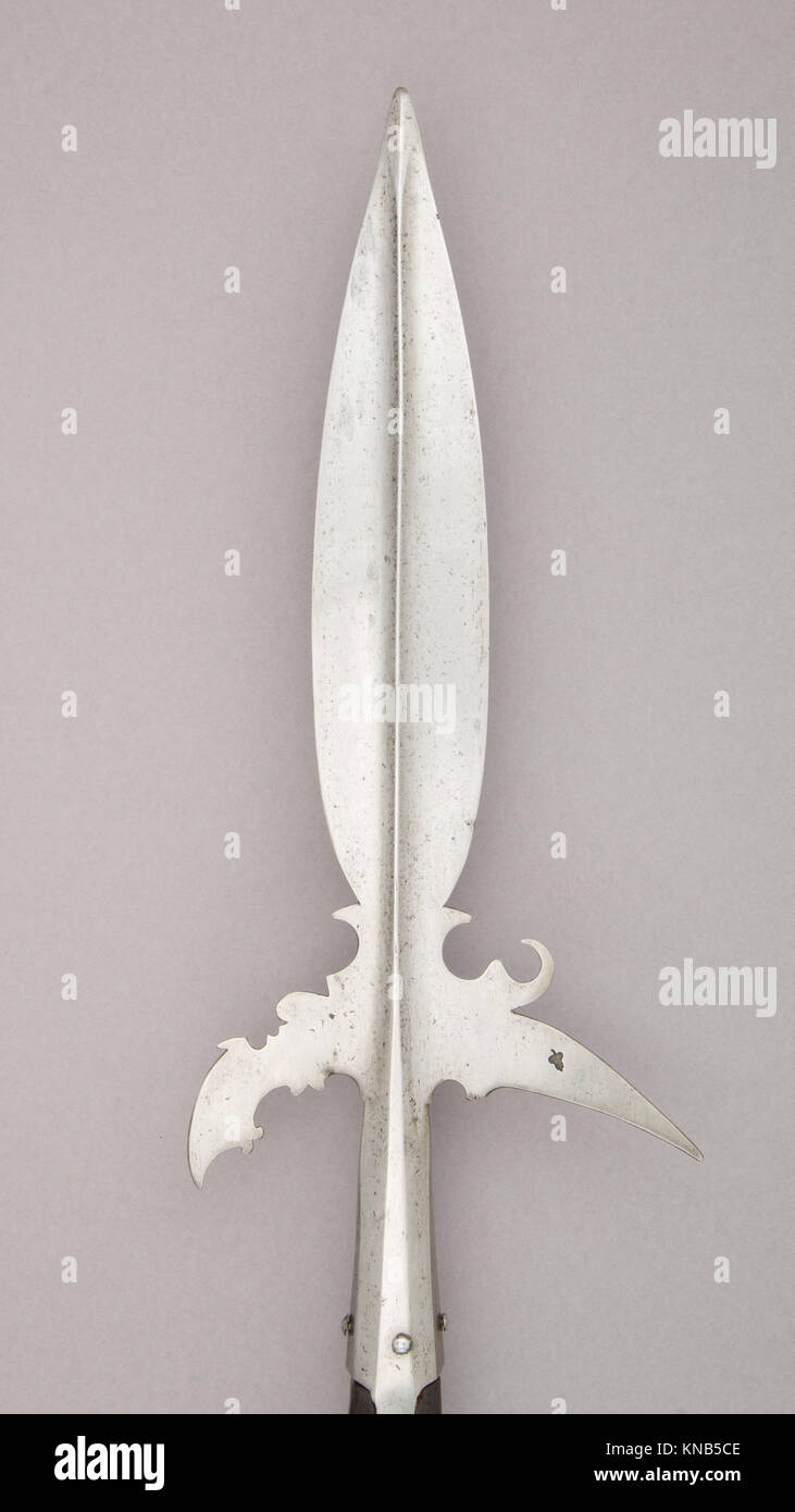 Halberd partisan hi-res stock photography and images - Alamy