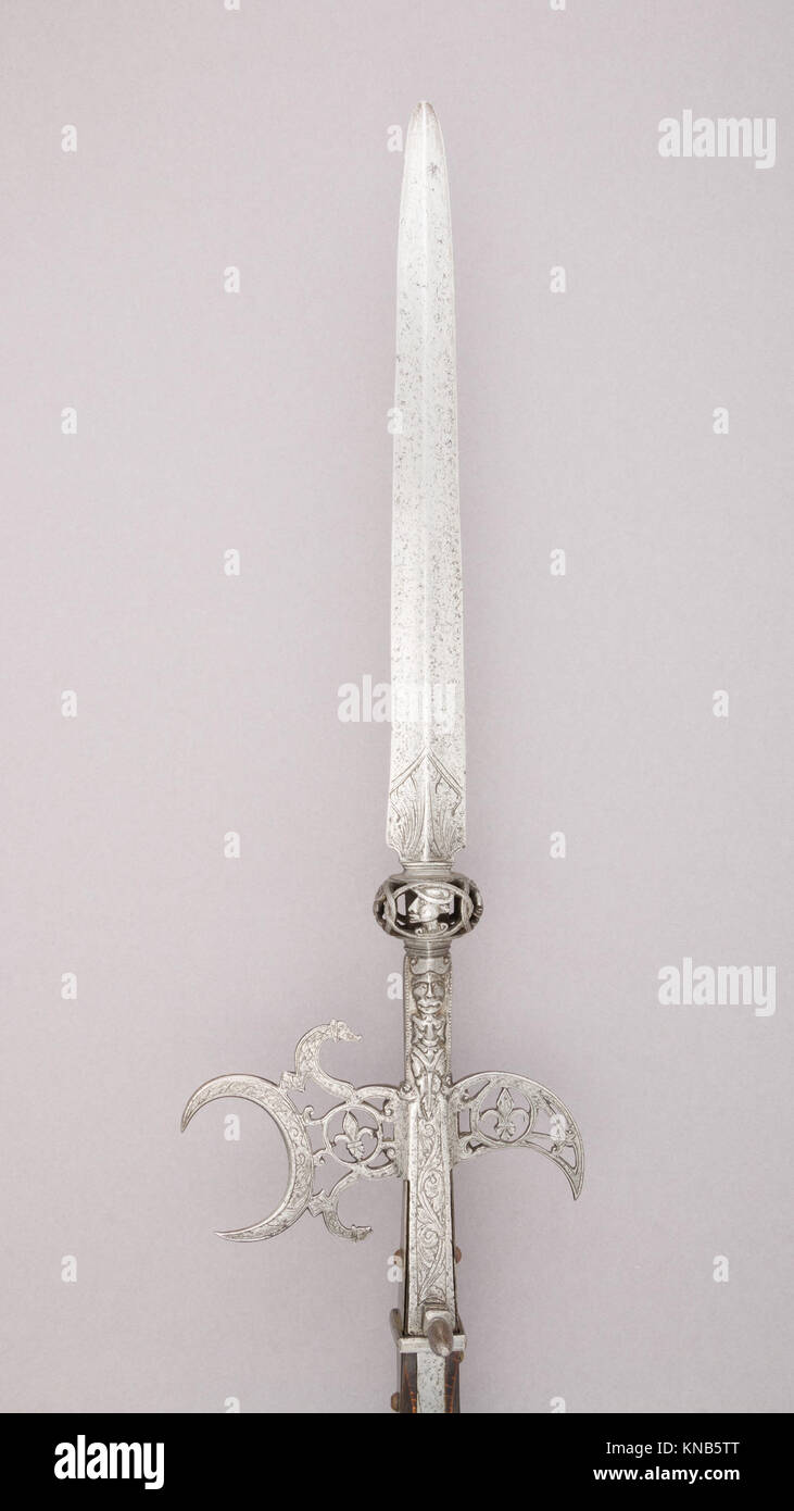Halberd weapon from medieval hi-res stock photography and images - Alamy