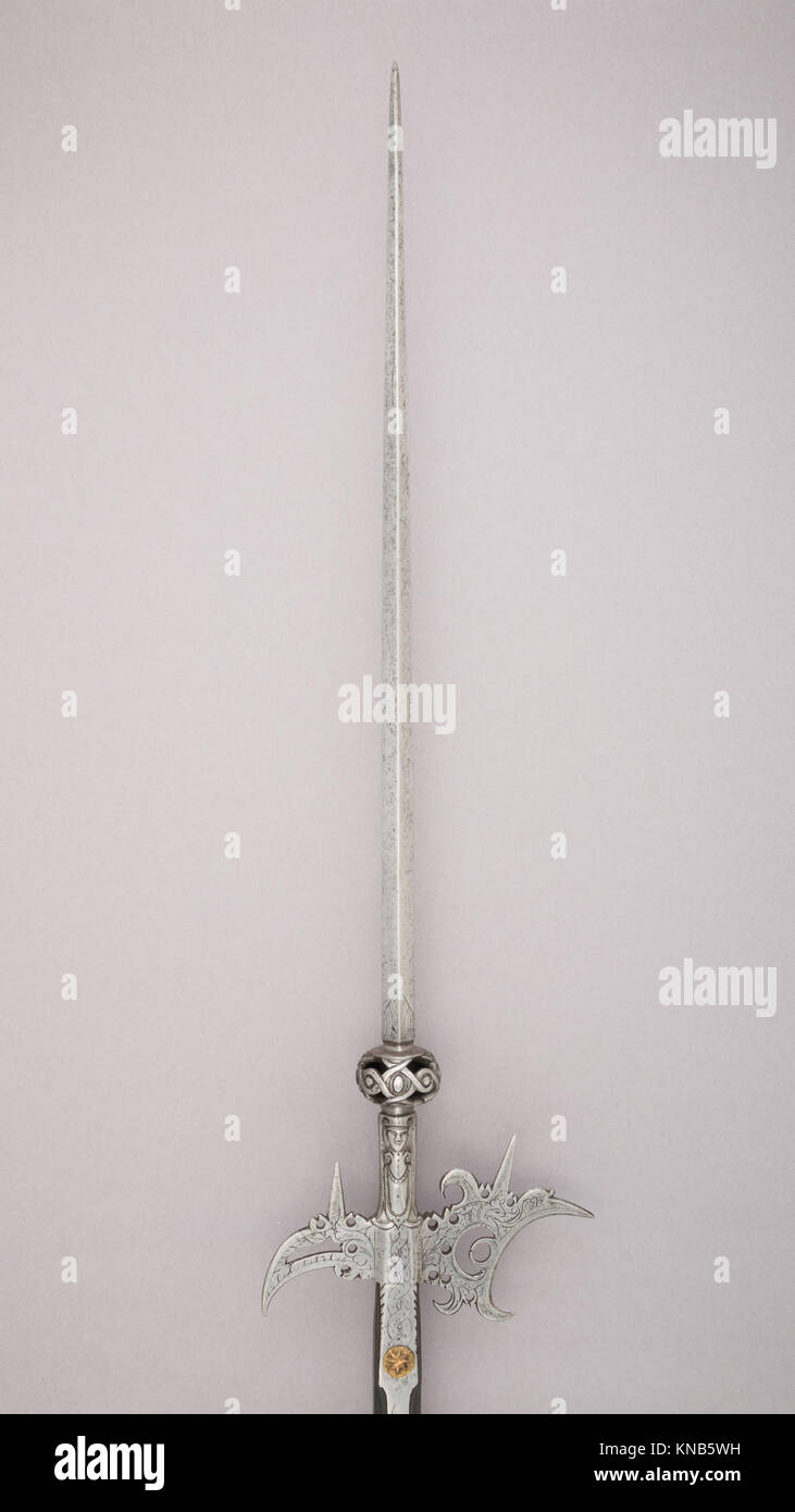 Medieval armor halberd hi-res stock photography and images - Alamy