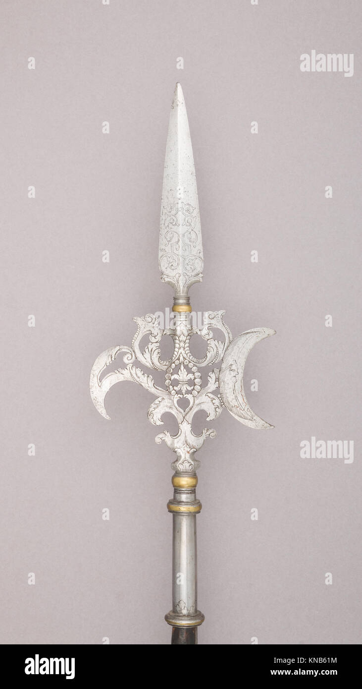 Halberd medieval pole weapon hi-res stock photography and images - Alamy
