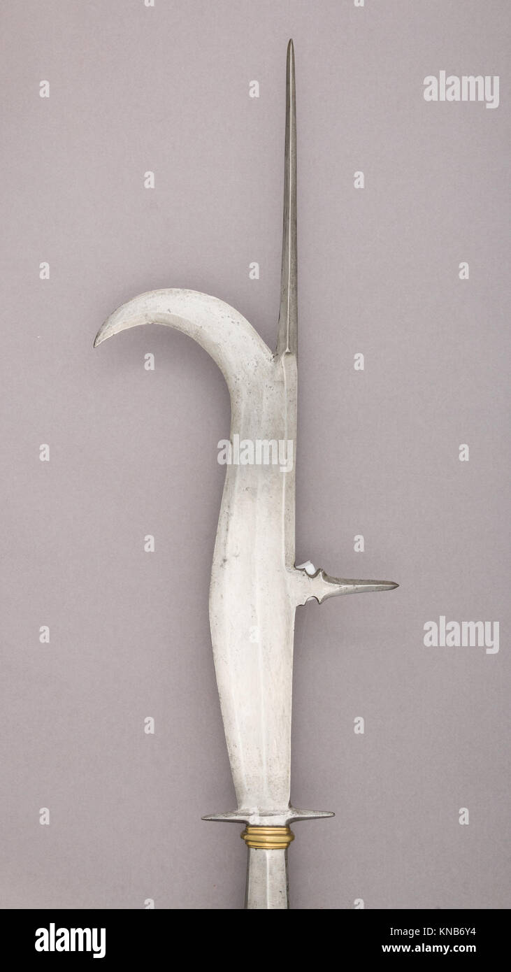 Guisarme hi-res stock photography and images - Alamy