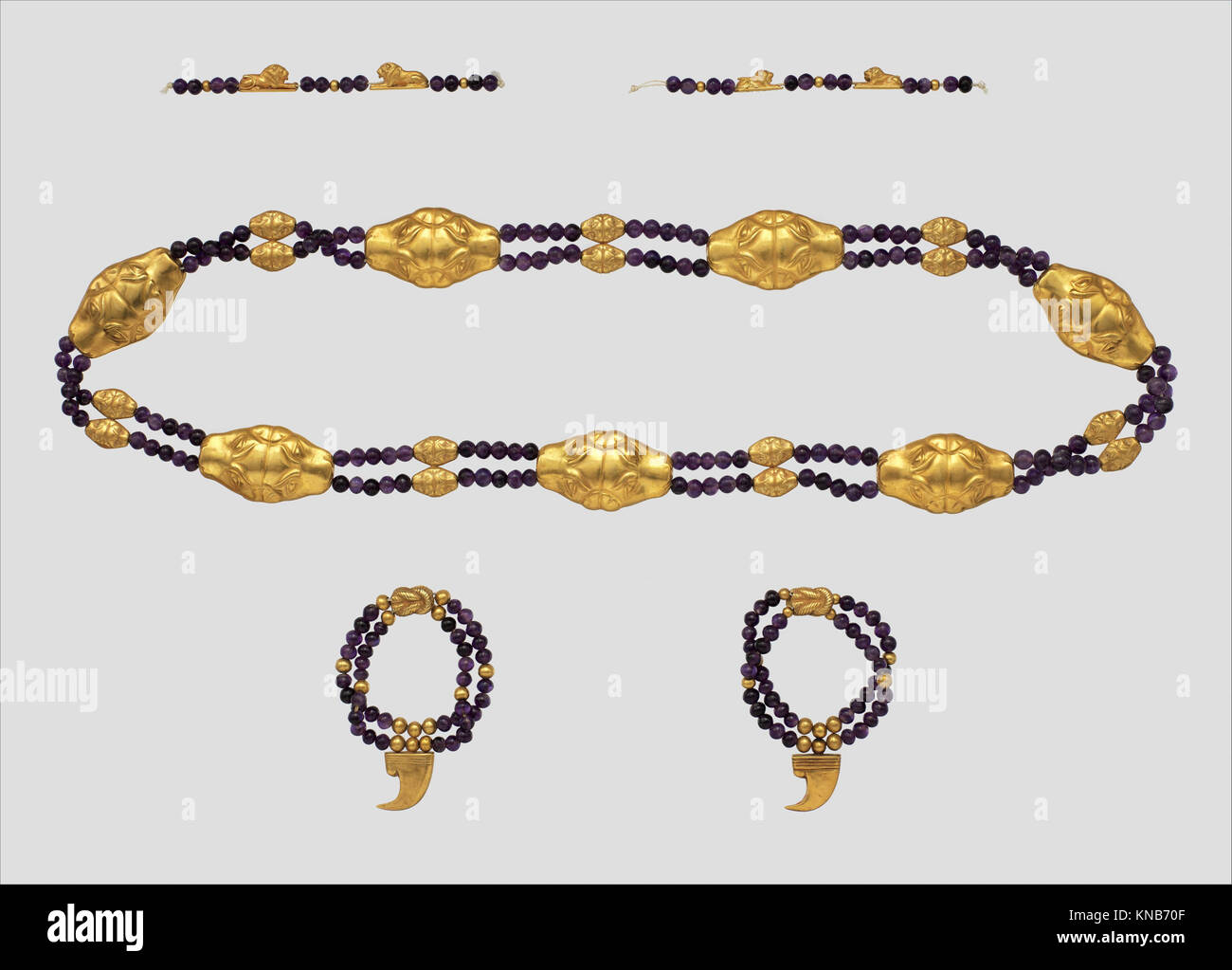 Claw anklet hi-res stock photography and images - Alamy