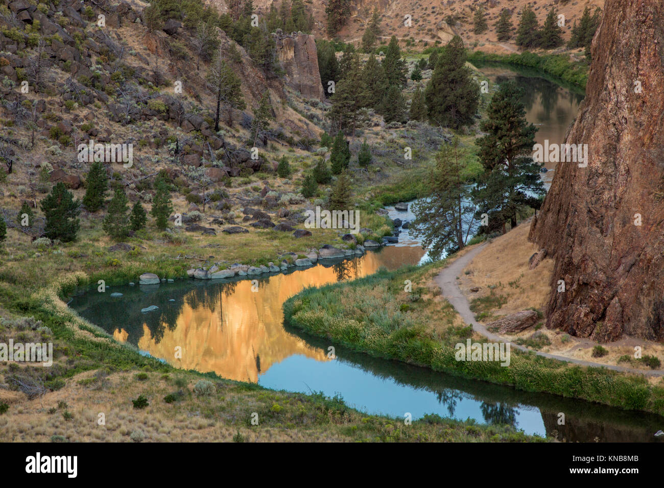 Climbing smith rock bend hi-res stock photography and images - Alamy