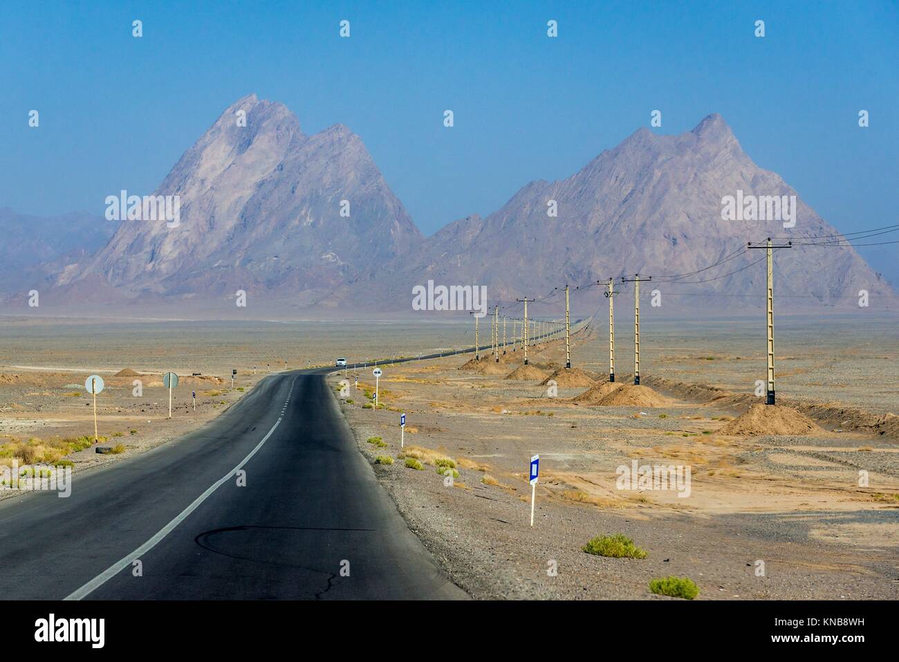 Tarred surface hi-res stock photography and images - Alamy