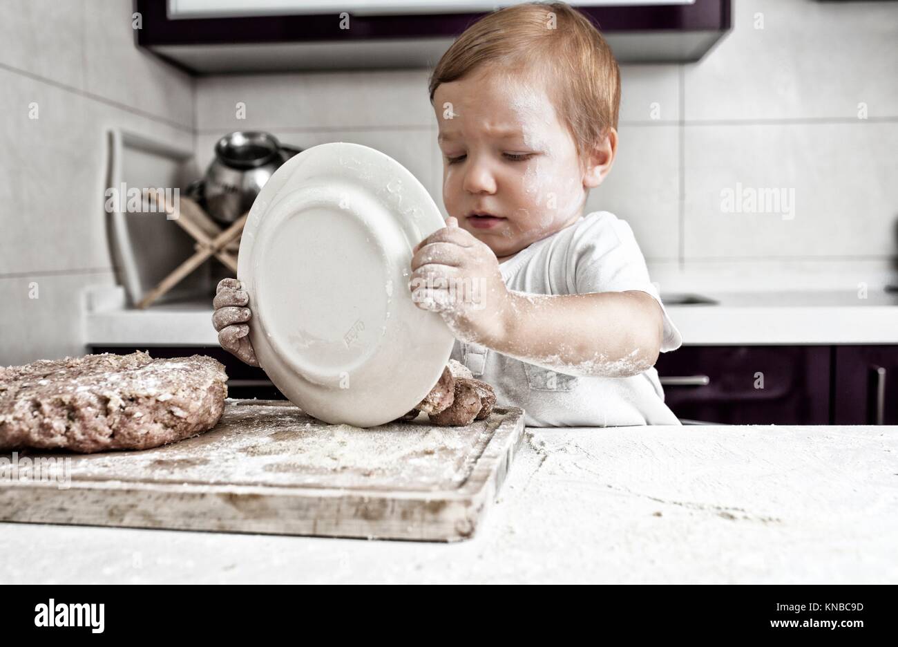 Baby dumping hi-res stock photography and images - Alamy