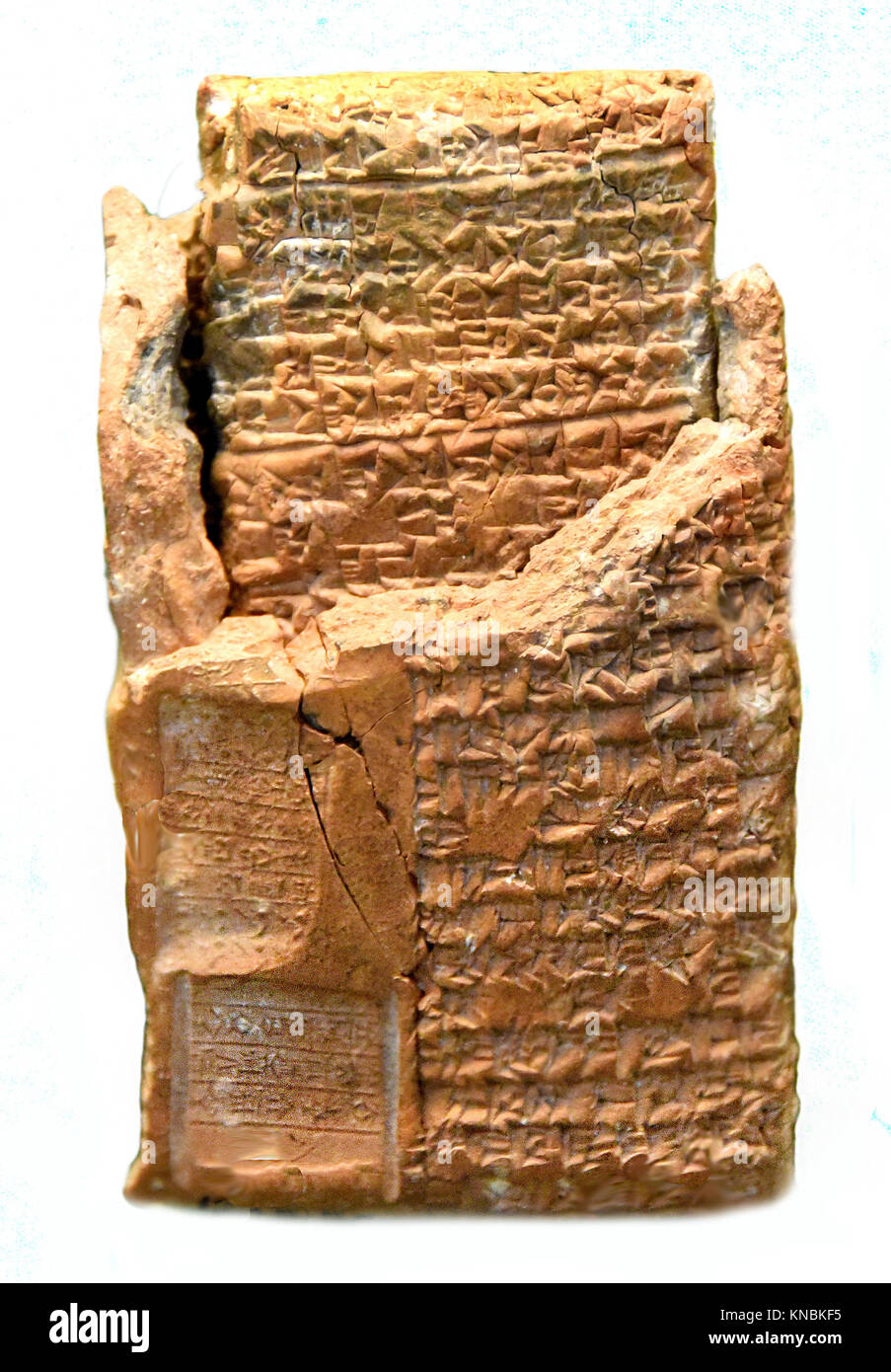 Envelope and letter in cuneiform hi-res stock photography and images ...