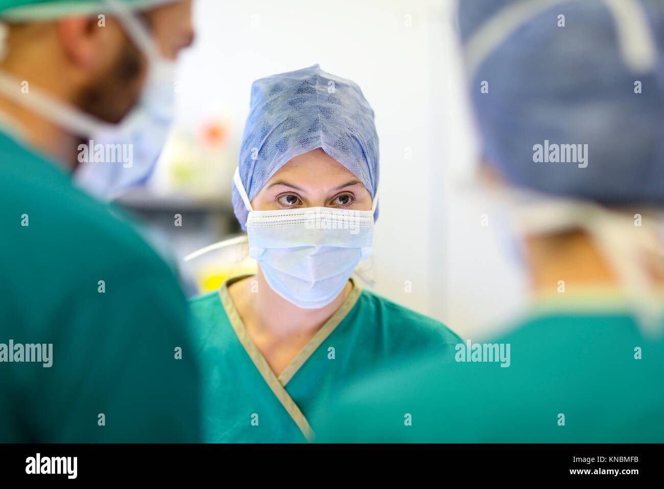Medical surgery operating hi-res stock photography and images - Alamy