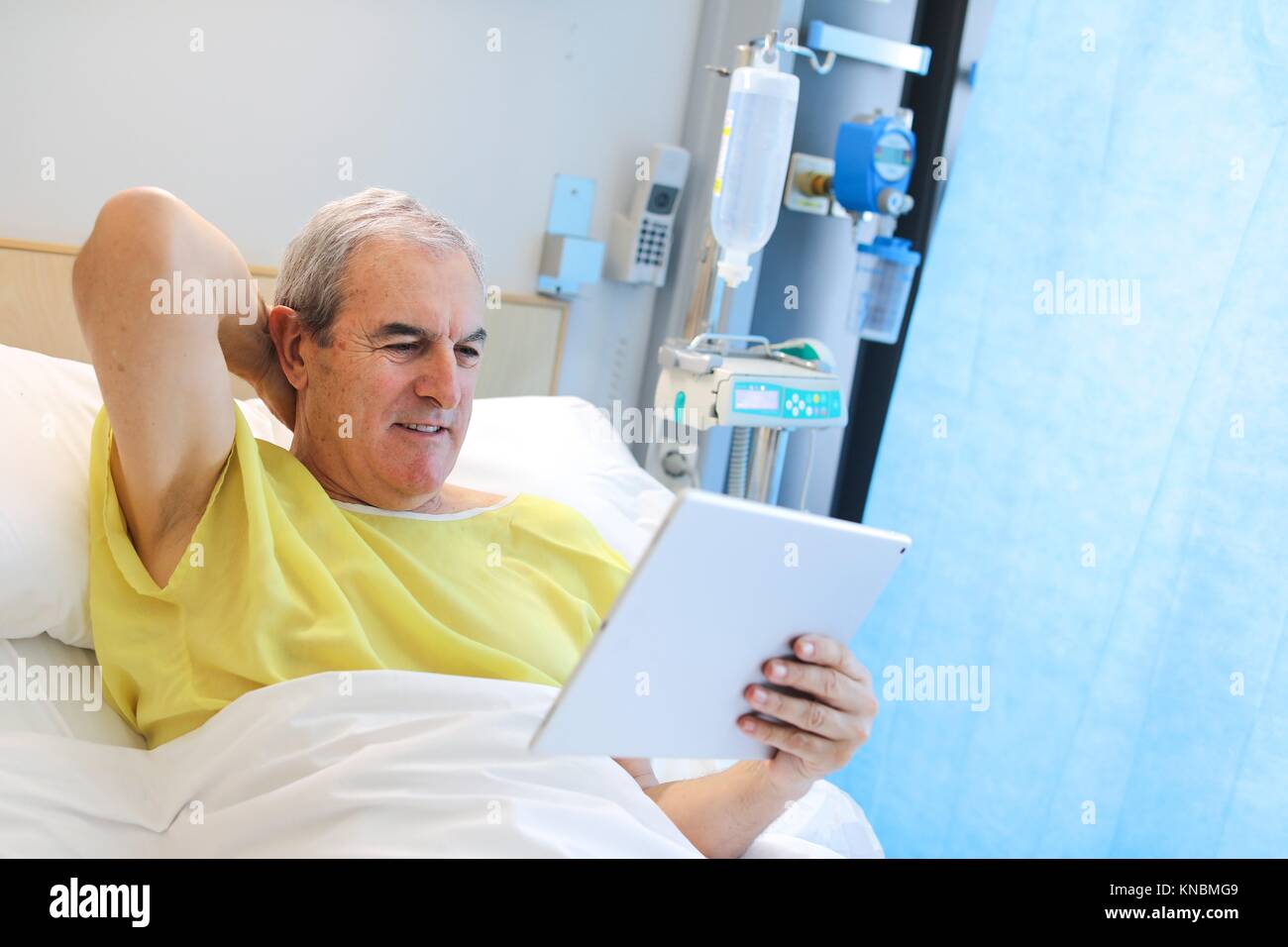Hospital patient room hi-res stock photography and images - Alamy