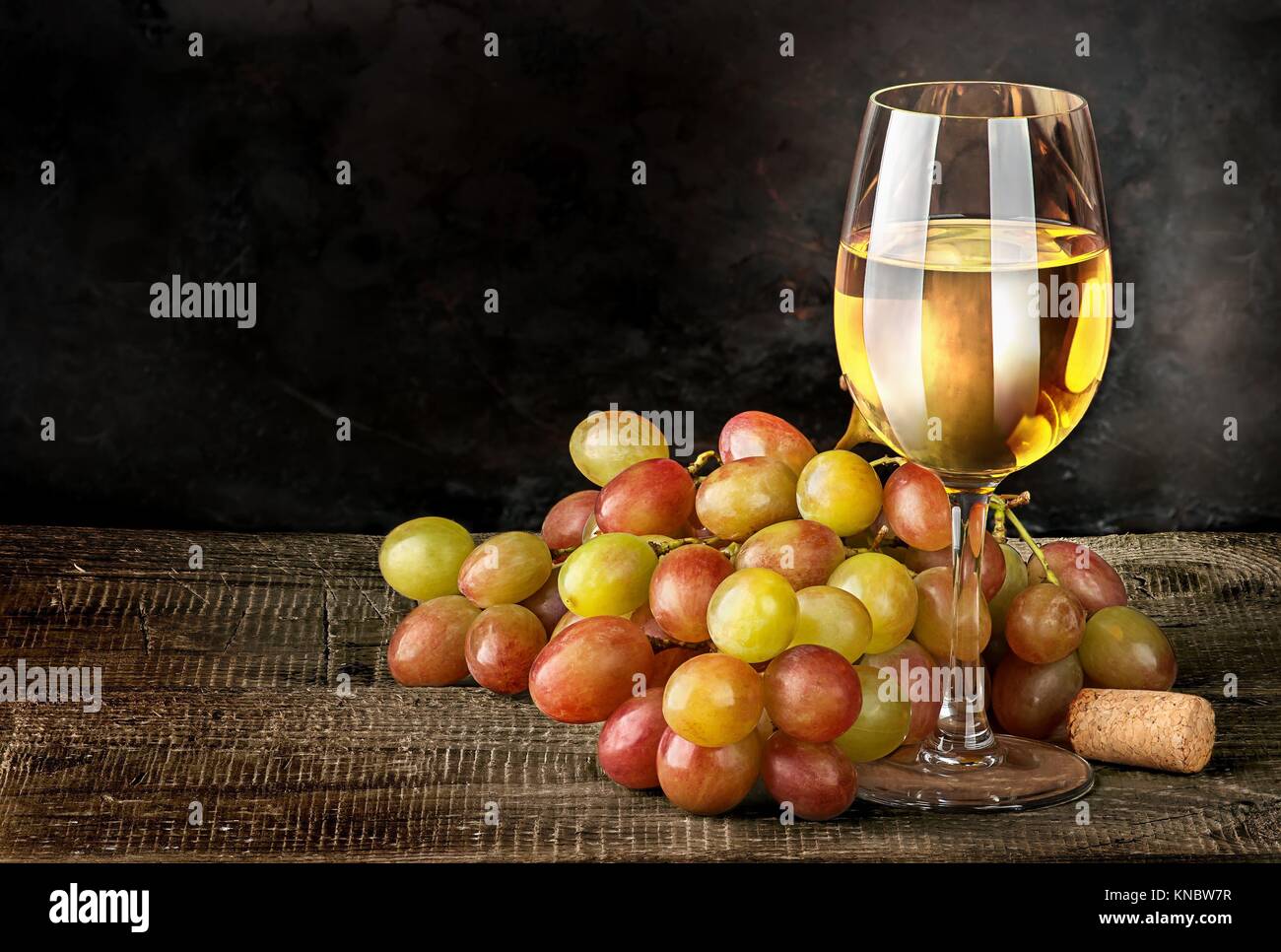 Traditional table grapes hi-res stock photography and images - Alamy