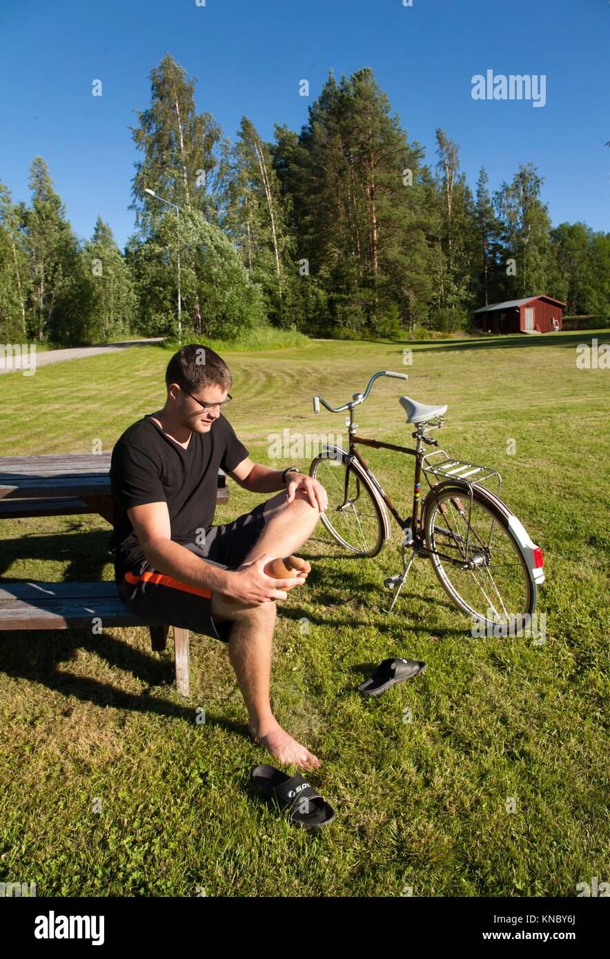 Man in sun hi-res stock photography and images - Alamy