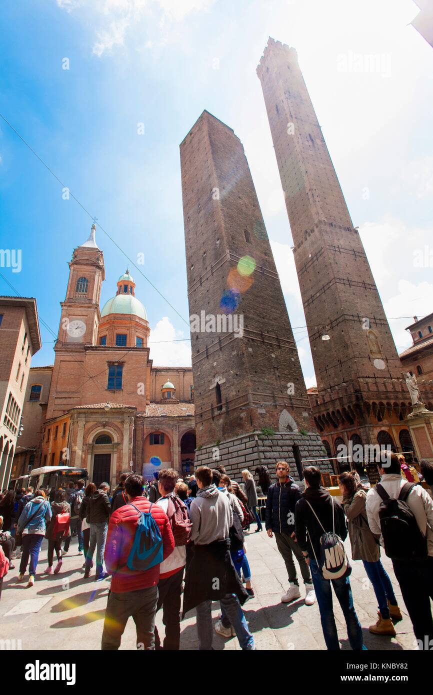 The asinelli and the garisenda tower hi-res stock photography and ...