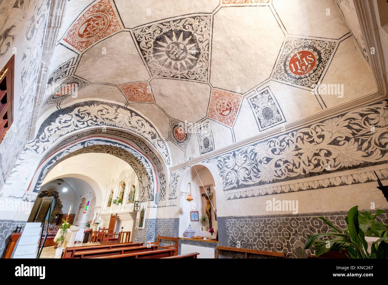 Fresco paintings with floral and religious motifs, iglesia de San ...