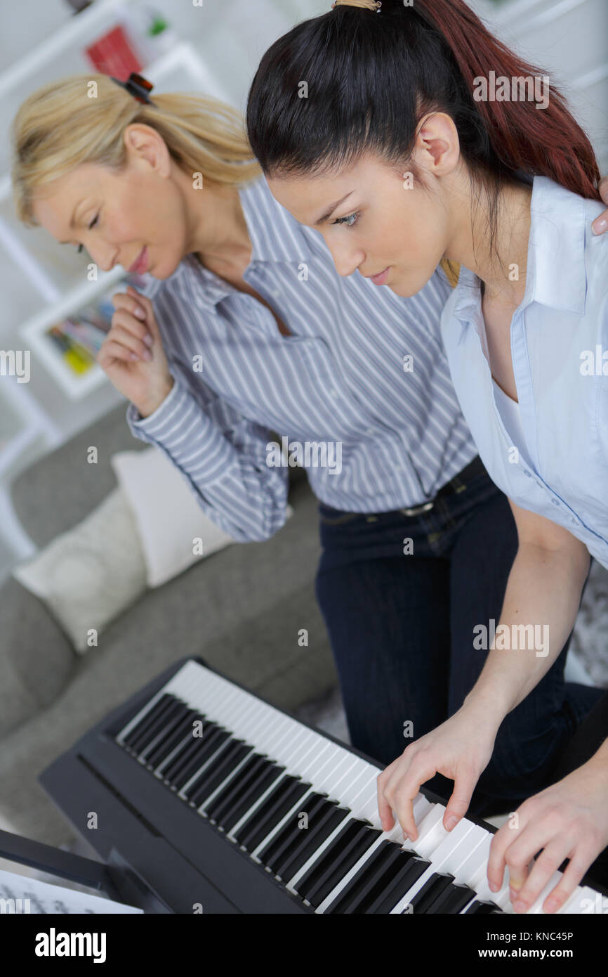 Piano class hi-res stock photography and images - Alamy