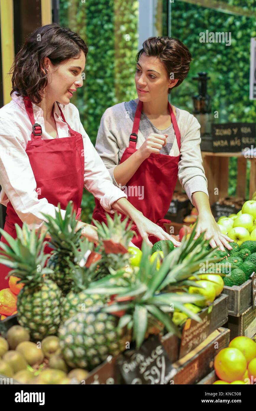 Supermarket Interior Spain High Resolution Stock Photography and Images ...