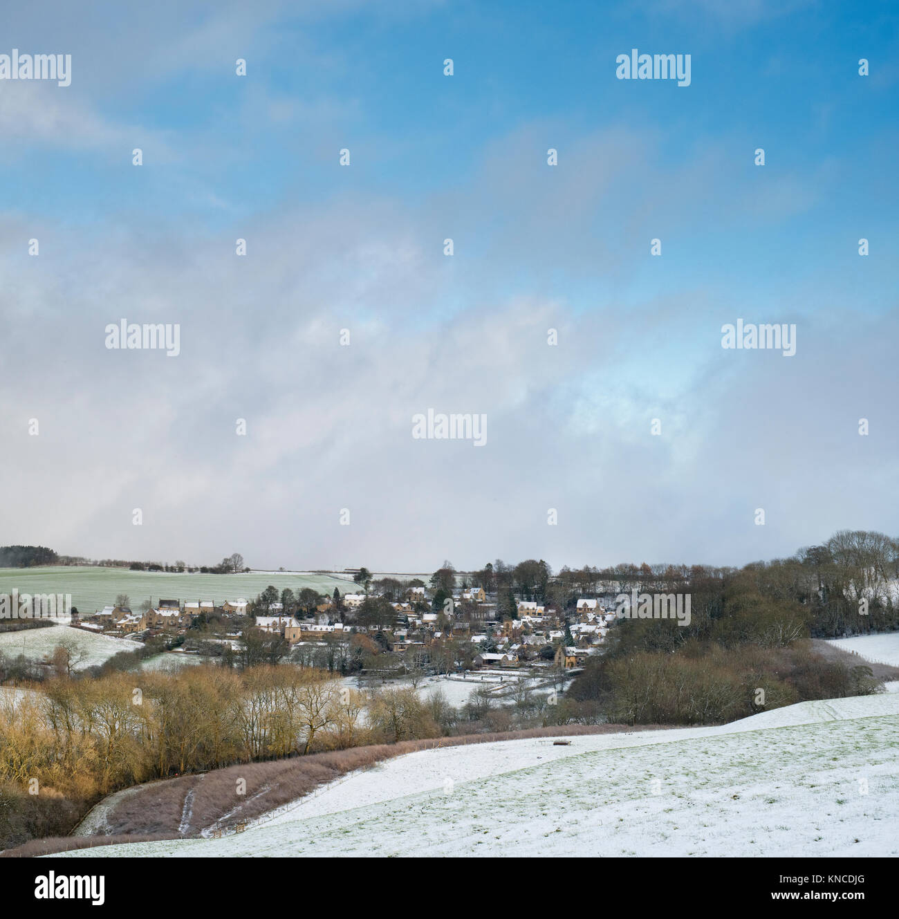 Snowshill village in the snow in December. Snowshill, Cotswolds ...