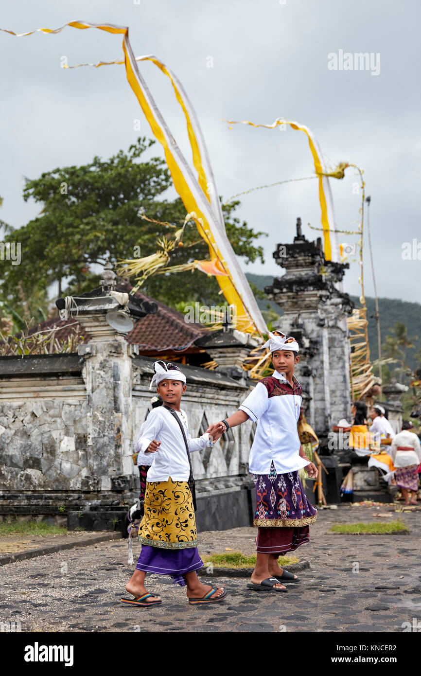 Regency boys wear hi-res stock photography and images - Alamy