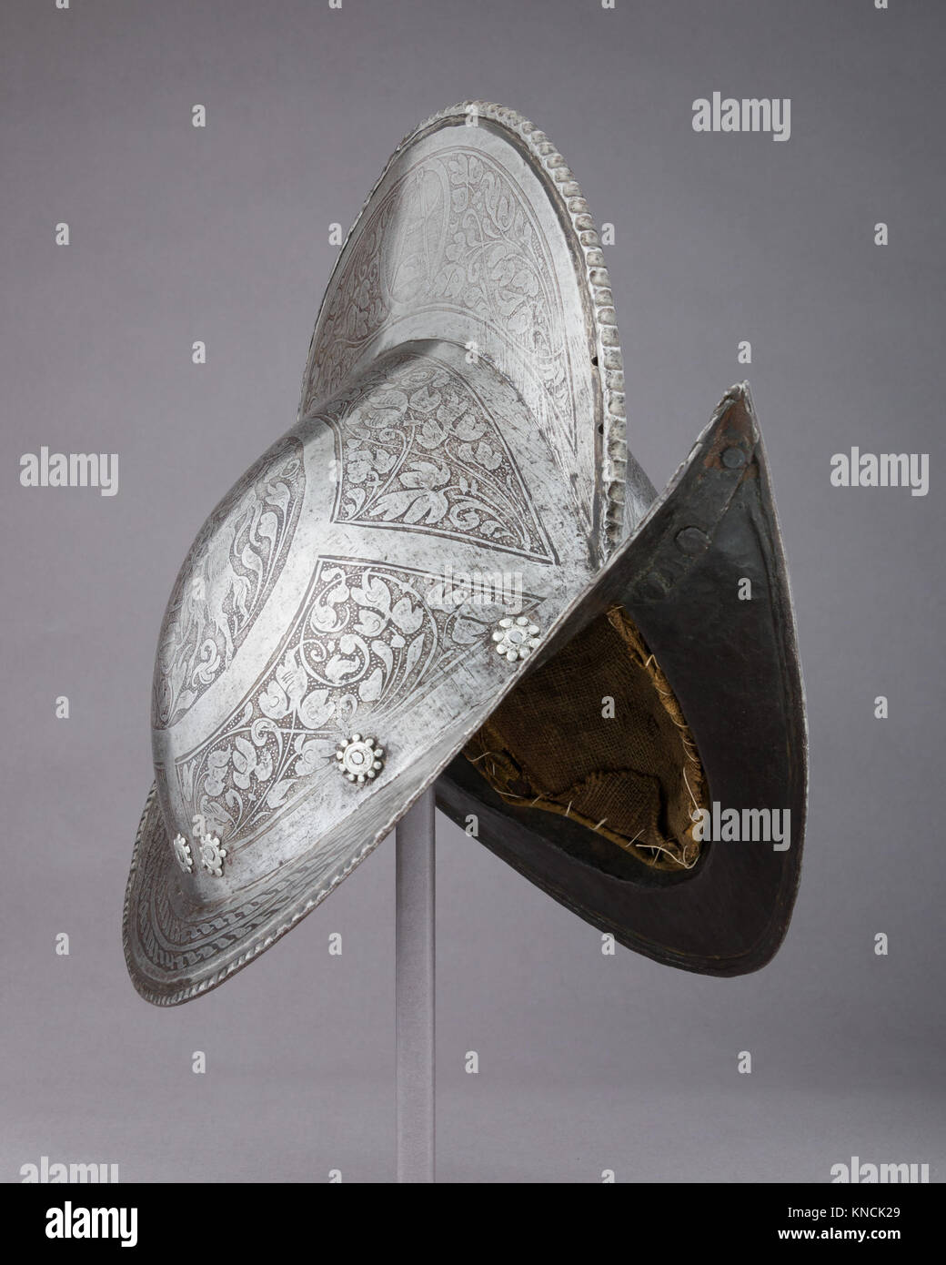 Comb shape hi-res stock photography and images - Alamy
