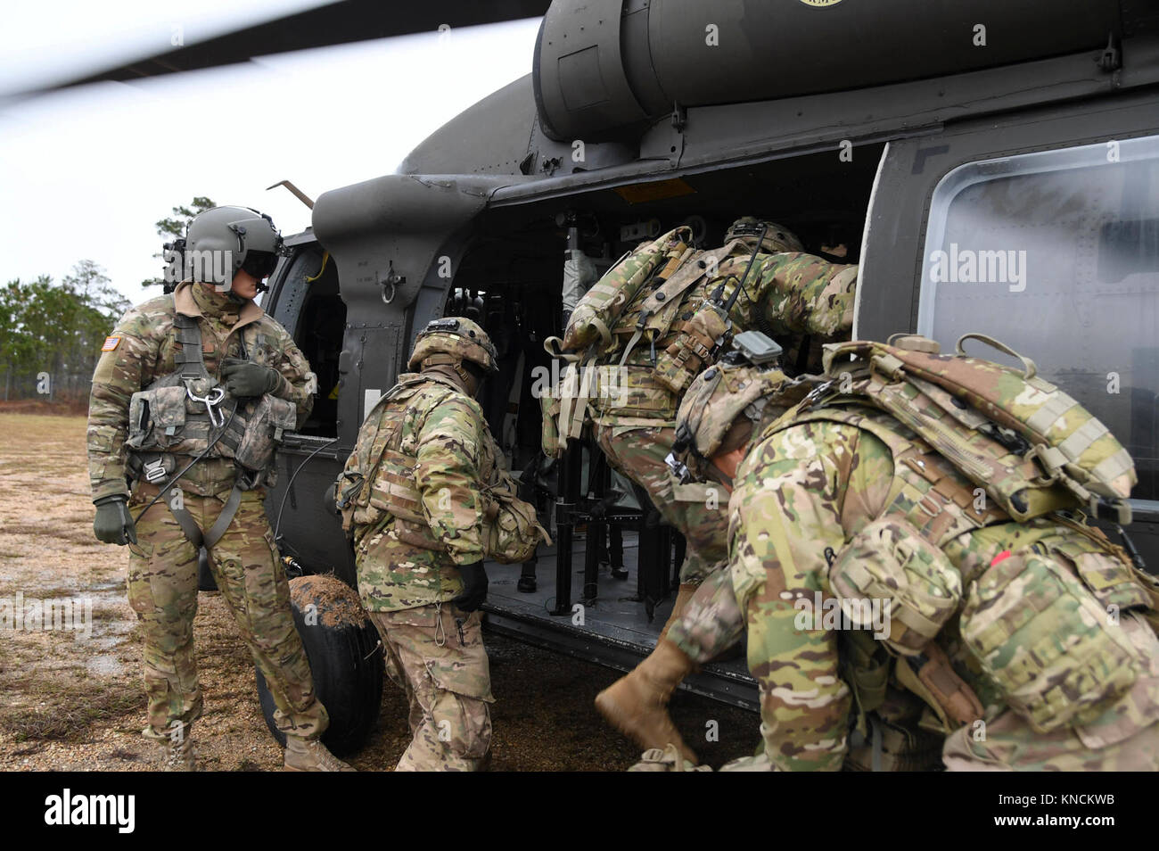 Soldiers with the 5th Battalion, 101st Aviation Regiment, 101st Combat ...