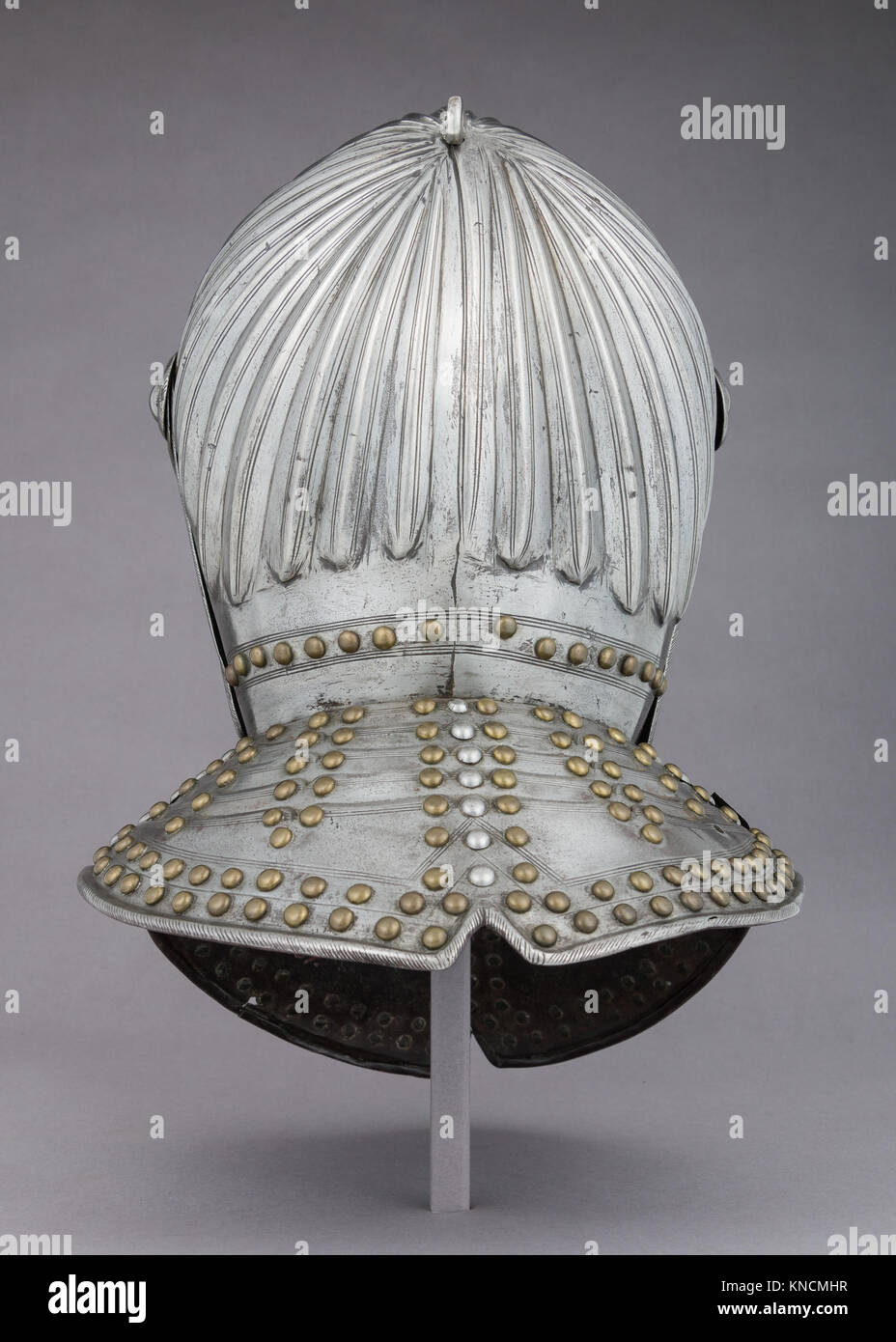 Metalworking skills hi-res stock photography and images - Alamy