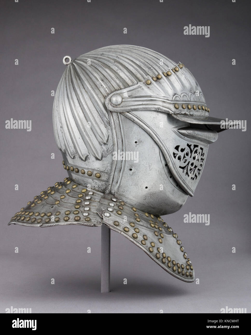 Close helmet piece medieval hi-res stock photography and images - Alamy