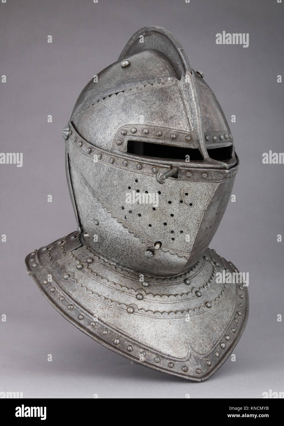 A field close-helmet showing functional design, material, and ...