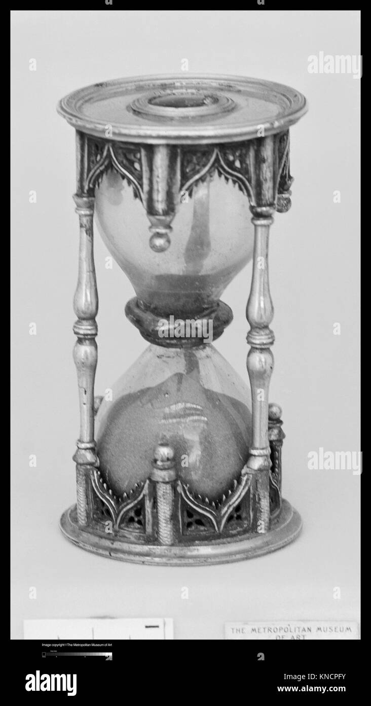 Hour glass sand photograph hi-res stock photography and images - Alamy