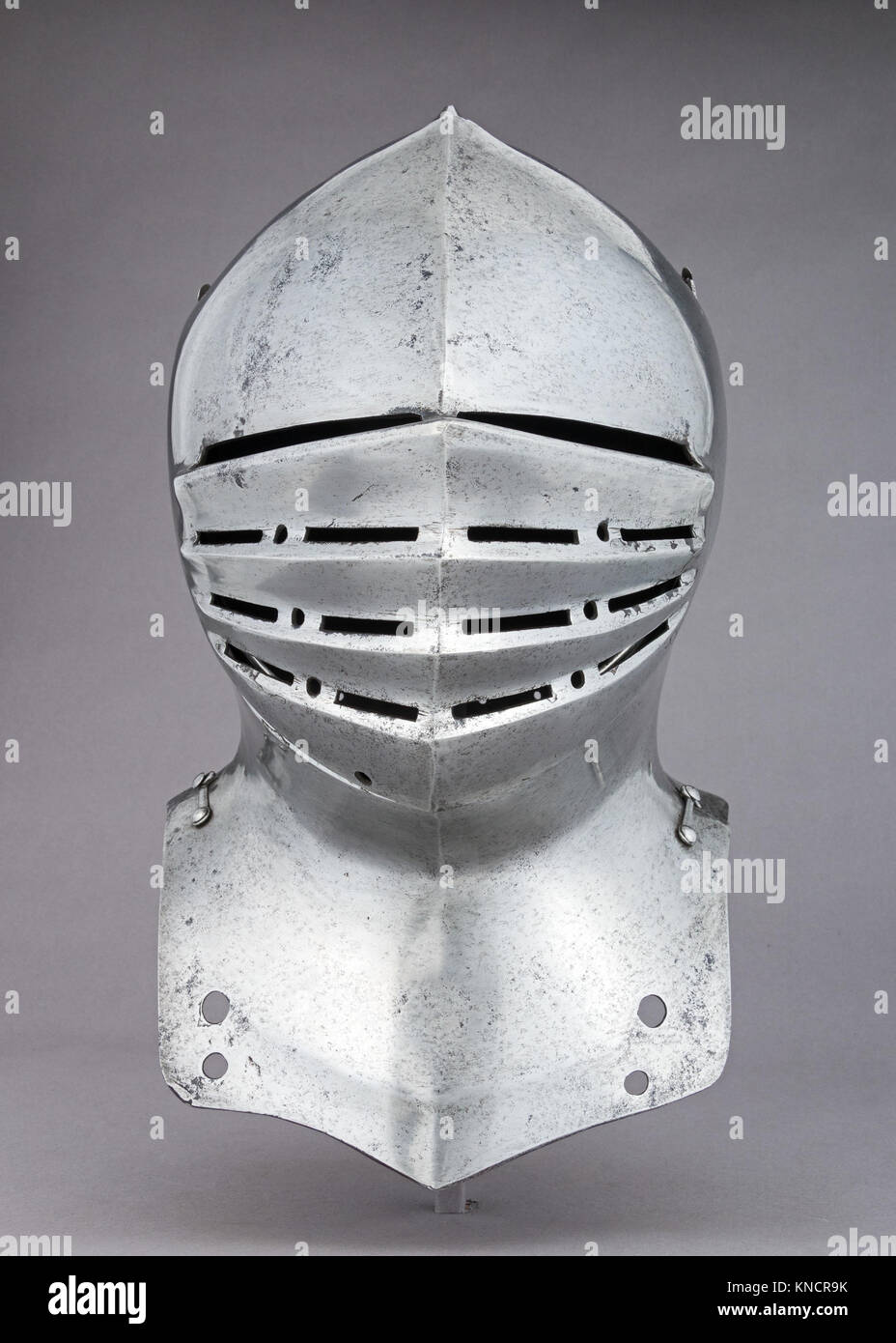 Artifact helm hi-res stock photography and images - Alamy