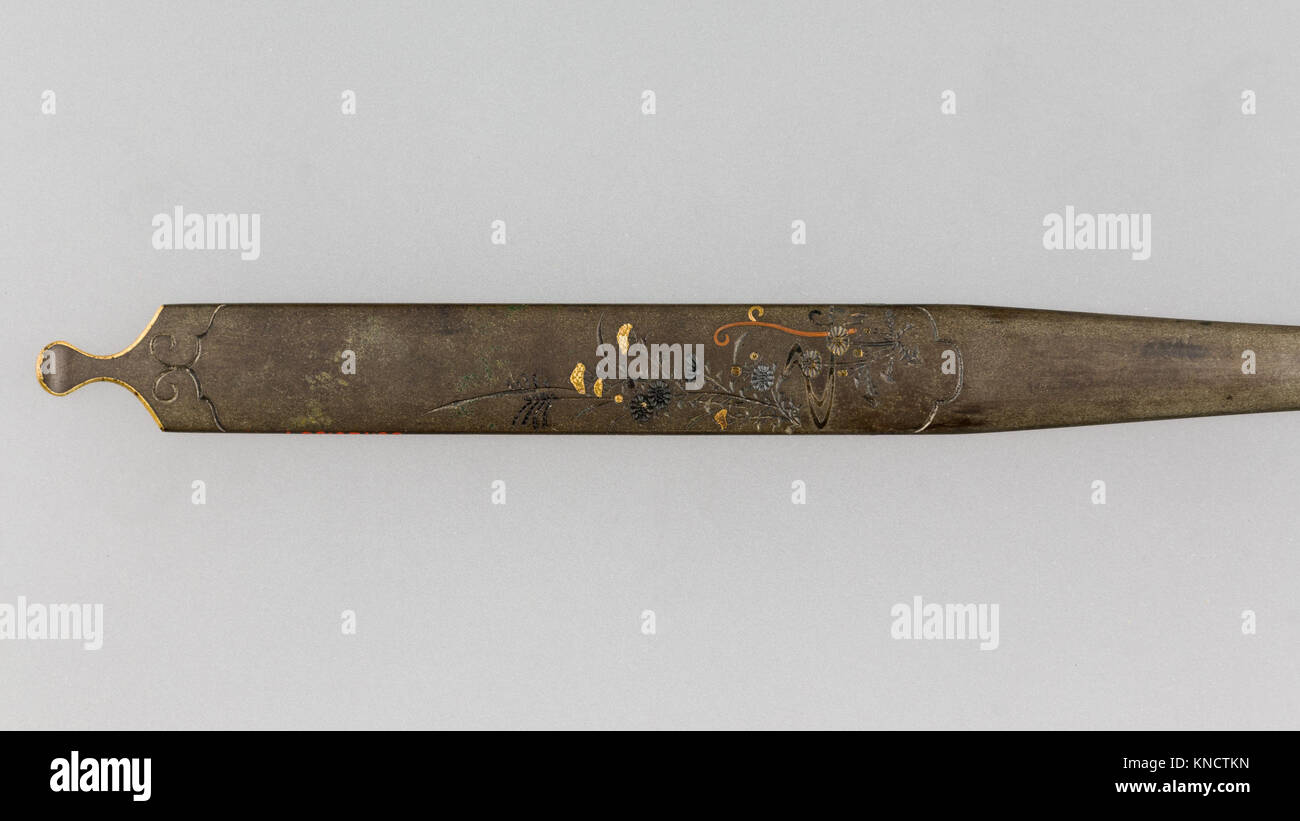 Period beauty tool hi-res stock photography and images - Alamy