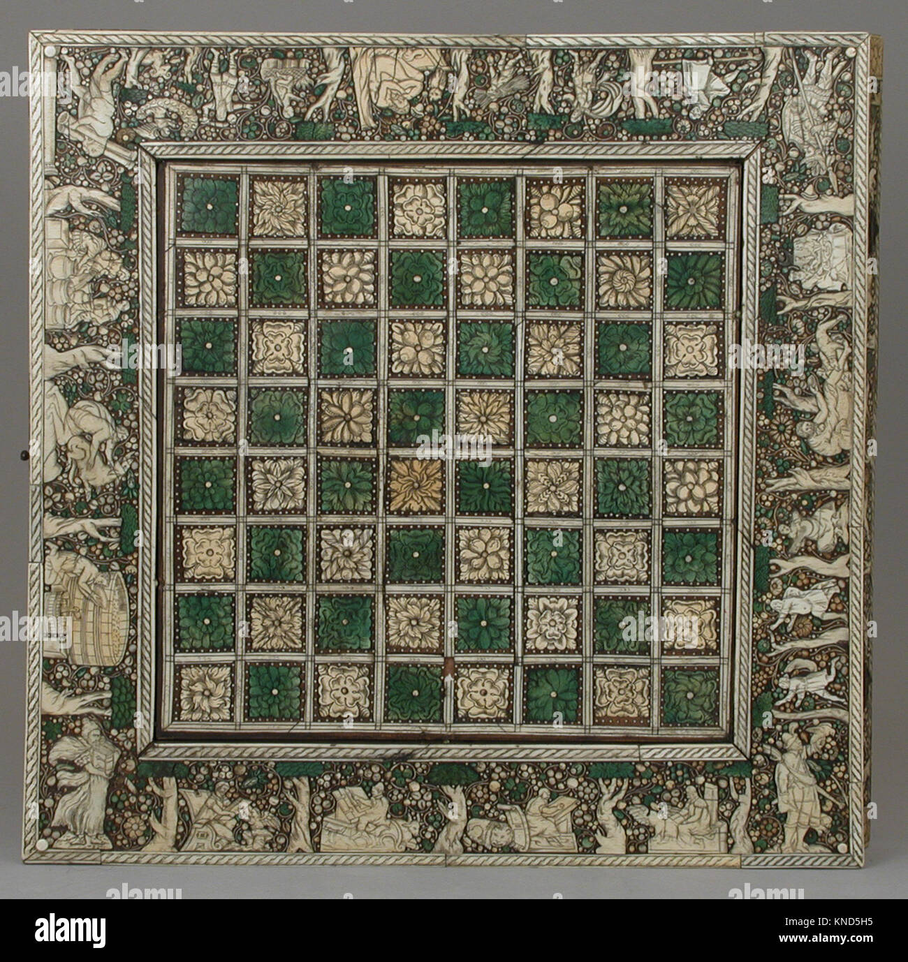 Tric trac board hi-res stock photography and images - Alamy