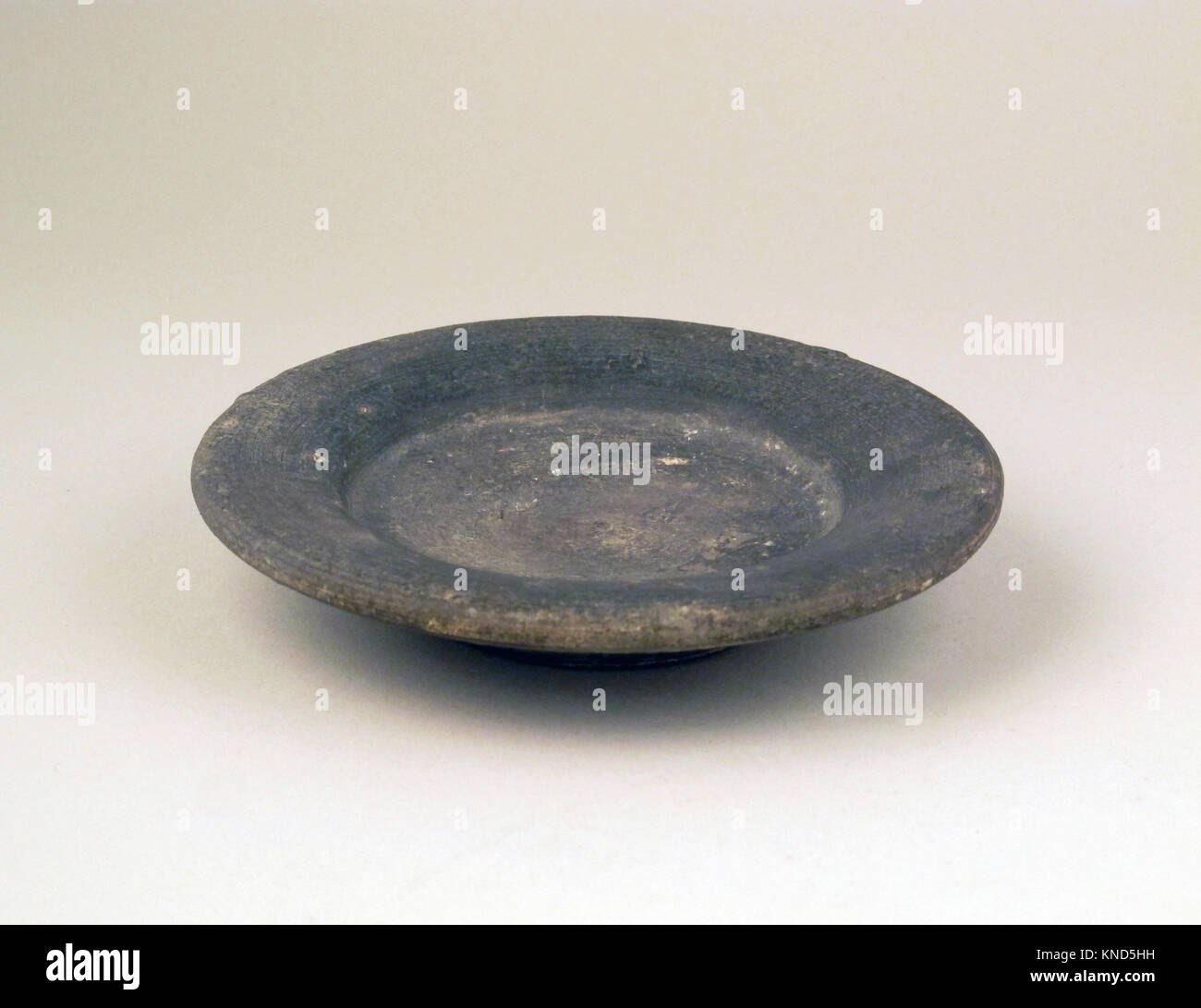 Dish part antique collection hi-res stock photography and images - Alamy