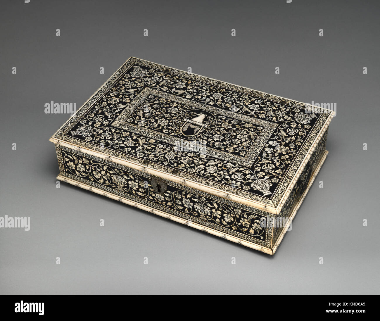 Indian casket hi-res stock photography and images - Alamy