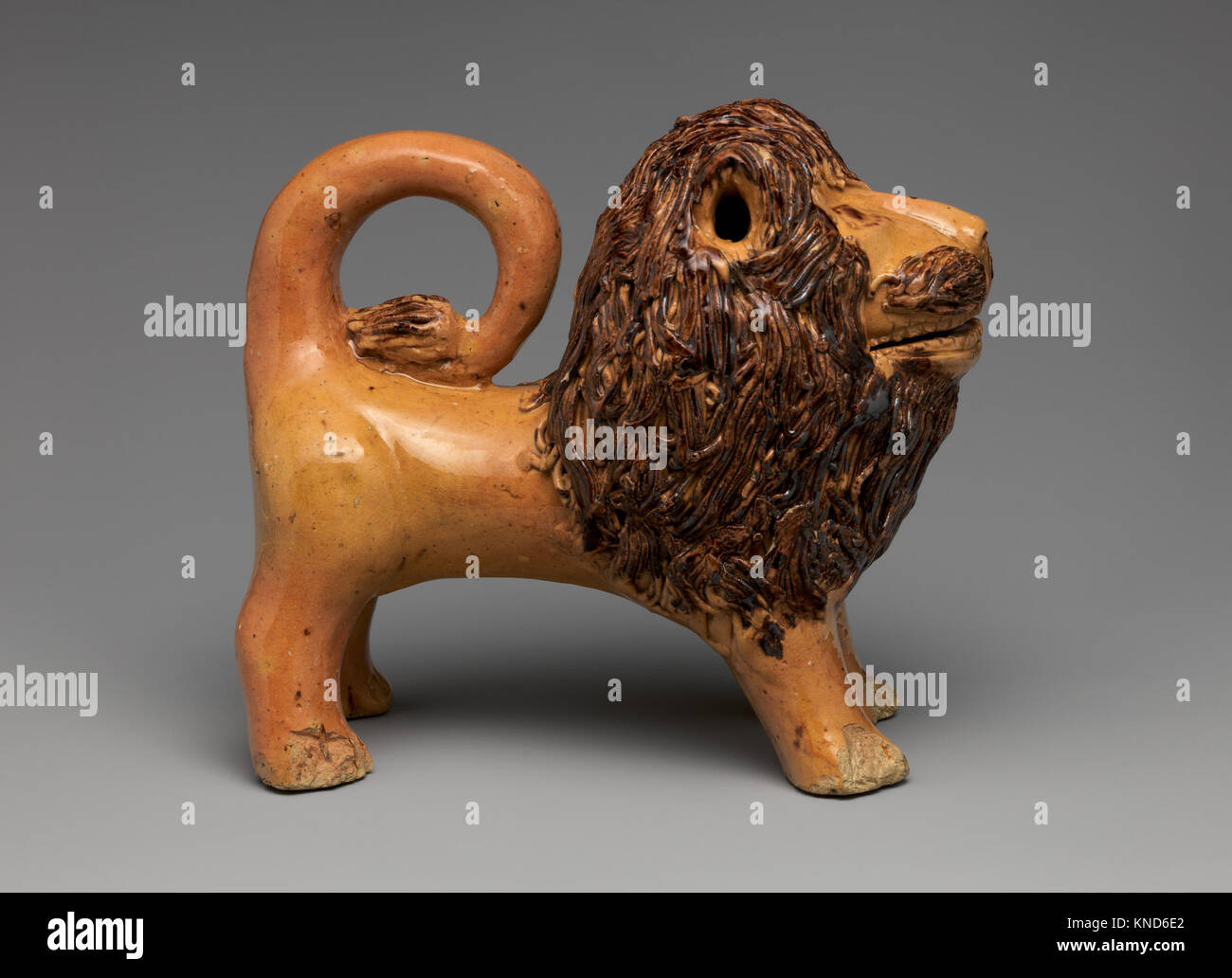 Vintage Lion Profile High Resolution Stock Photography and Images - Alamy