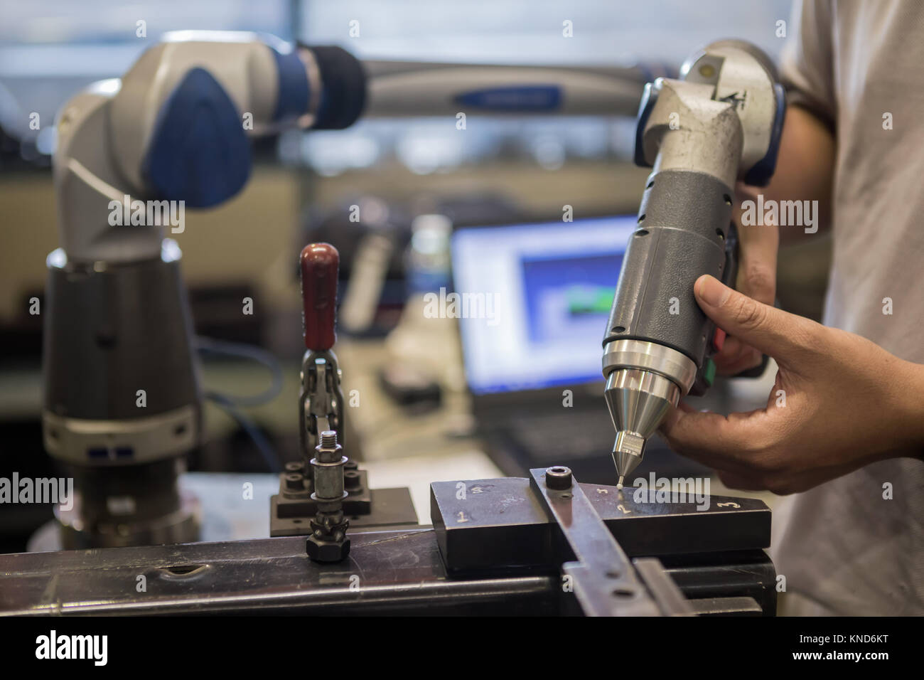 Magnetic particle inspection hi-res stock photography and images - Alamy