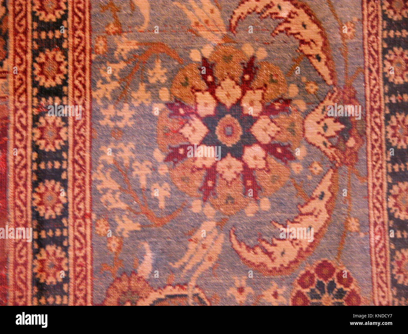 Triple arch design hi-res stock photography and images - Alamy