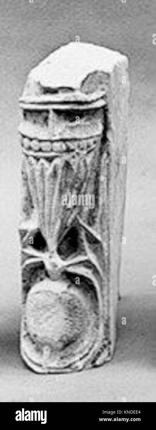 Fragment of Molding MET 9290b 446109 Stock Photo - Alamy