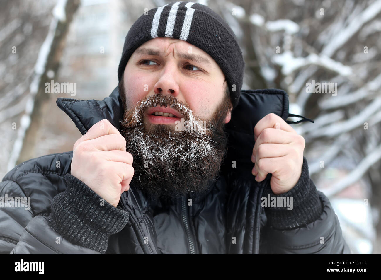 bearded man hat winter Stock Photo - Alamy