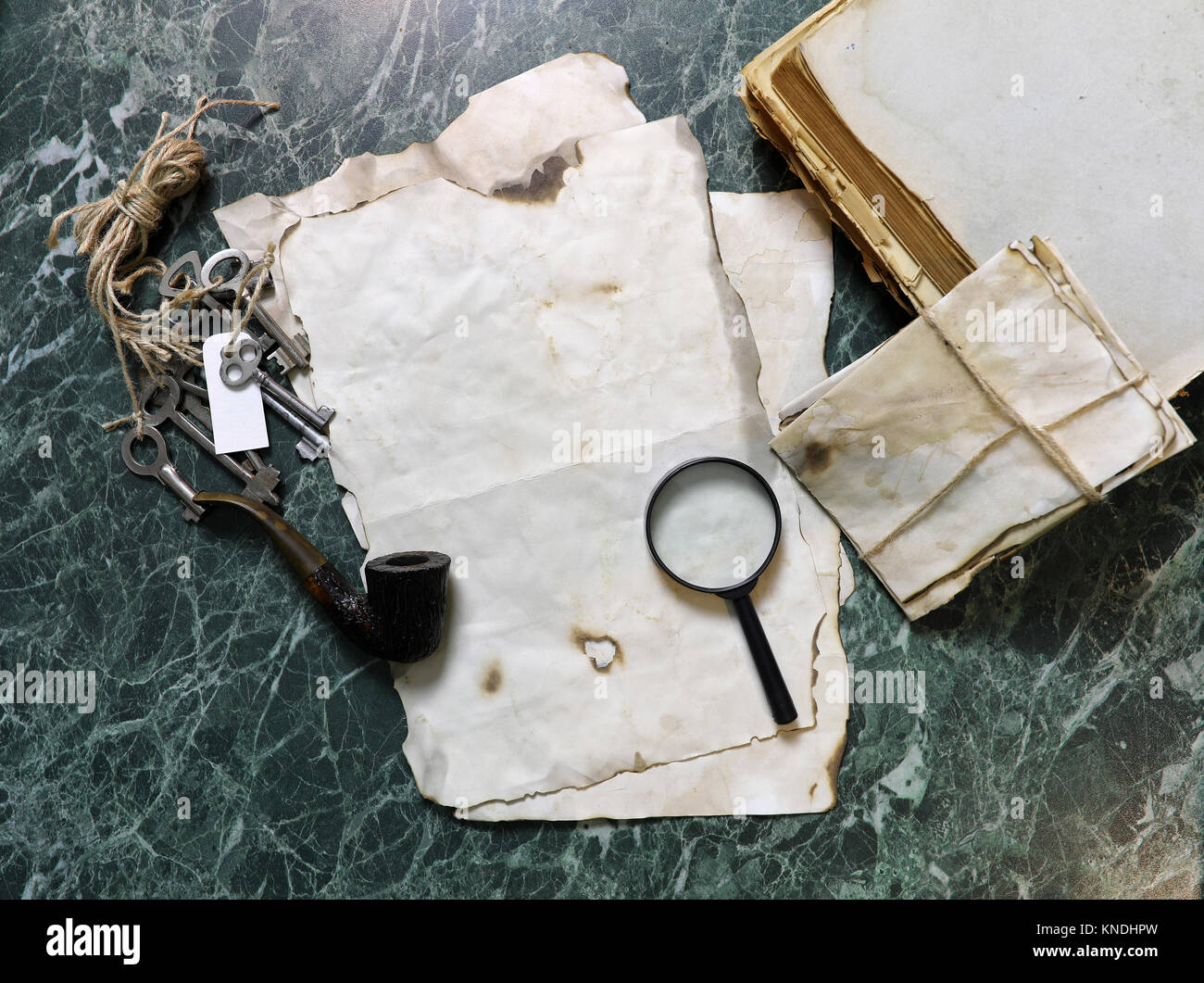Vintage spy tools hi-res stock photography and images - Alamy