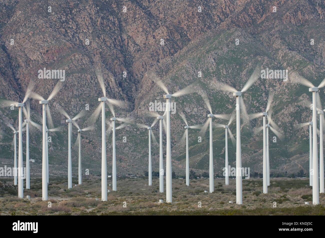 California wind turbine hi-res stock photography and images - Alamy