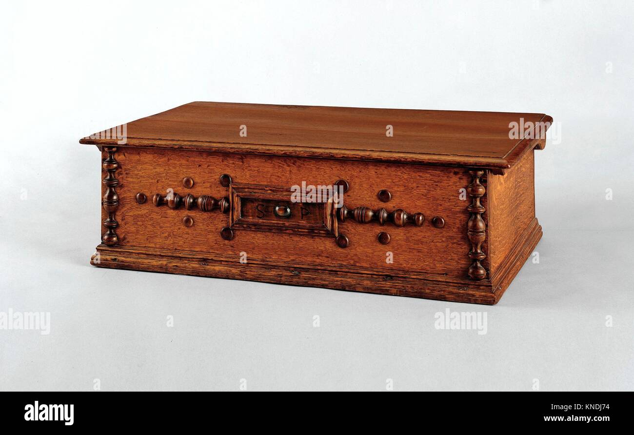 Box. Date: 1680-1700; Geography: Made in Northern Essex County ...