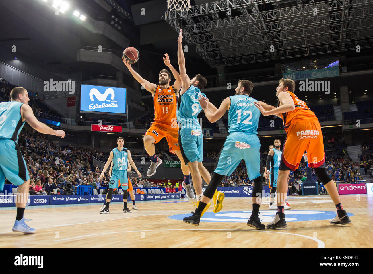 Madrid, Spain. 10th Dec, 2017. Fernando San Emeterio (orange and left ...