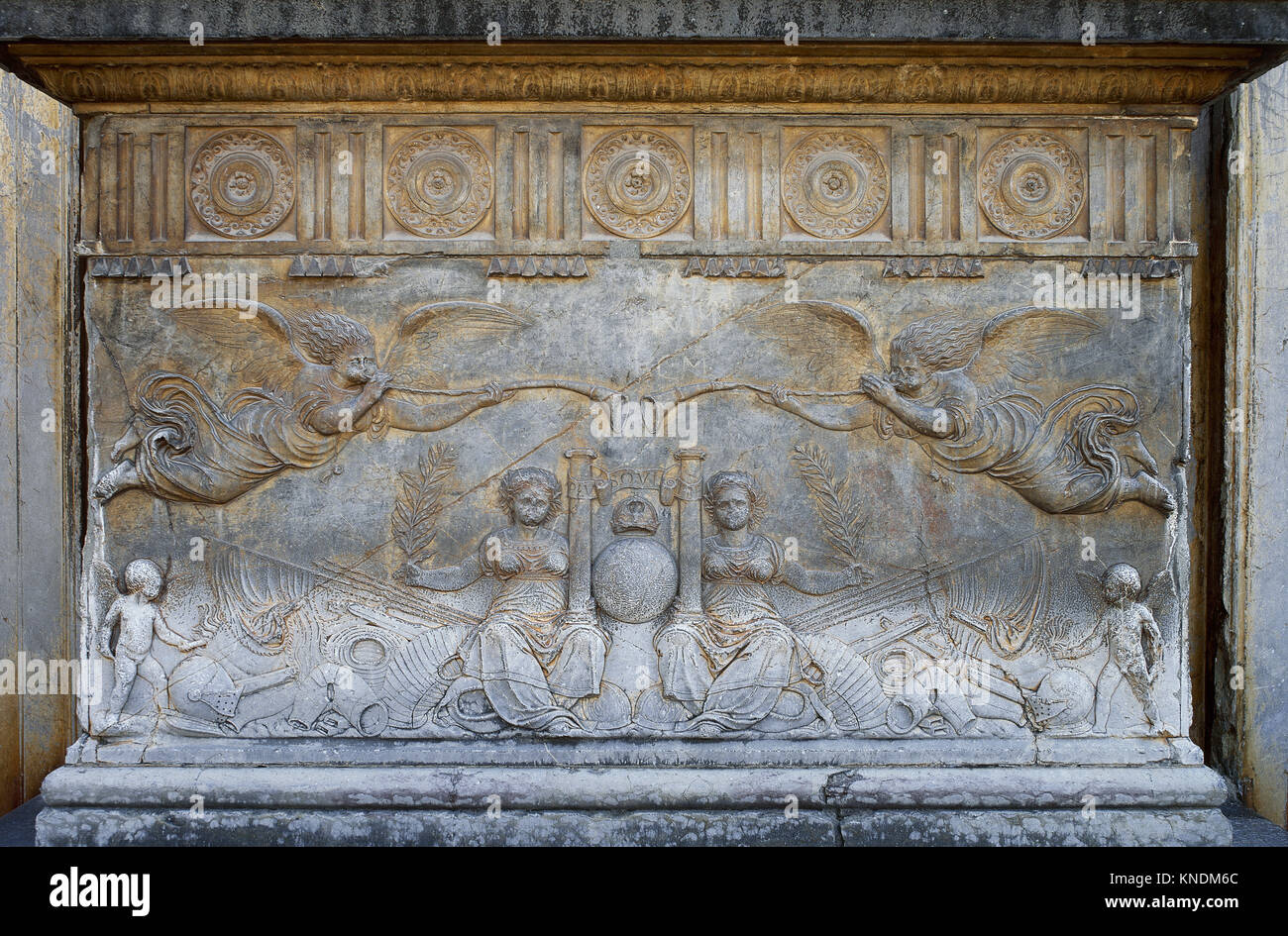 Renaissance relief hi-res stock photography and images - Alamy