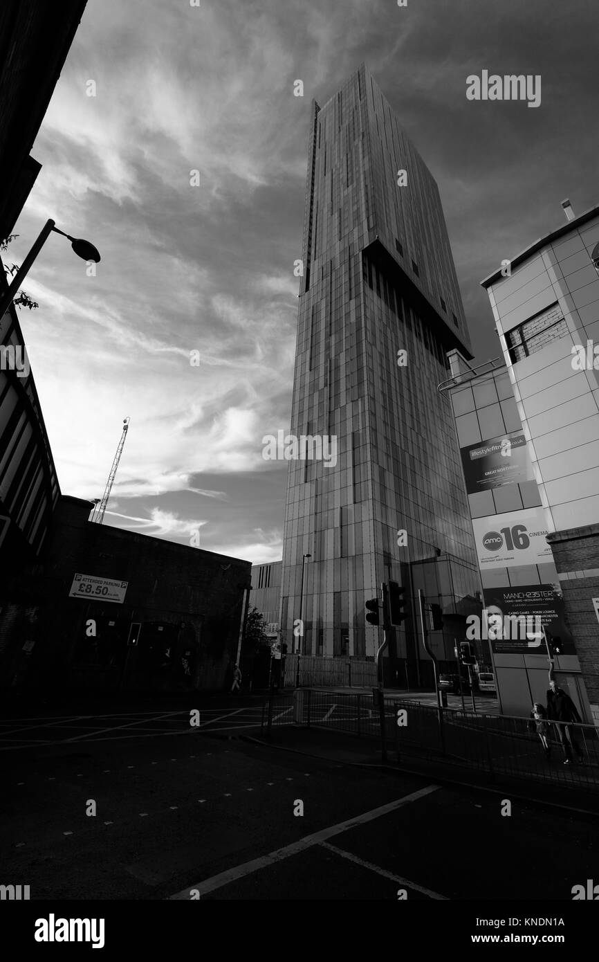 Hilton Hotel Tower Manchester Stock Photo - Alamy