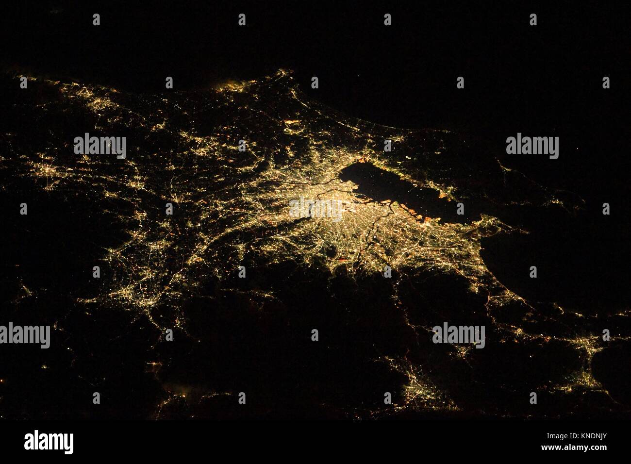 Tokyo at night nasa High Resolution Stock Photography and Images - Alamy