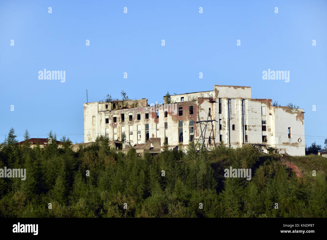 The abandonned power station of Ust Taskan built by Dalstroi prisonners ...