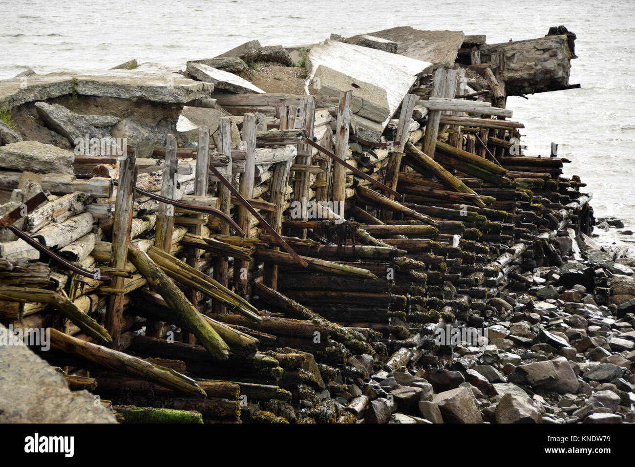 In Magadan, this pier was used to unload prisonners coming by cargo ...