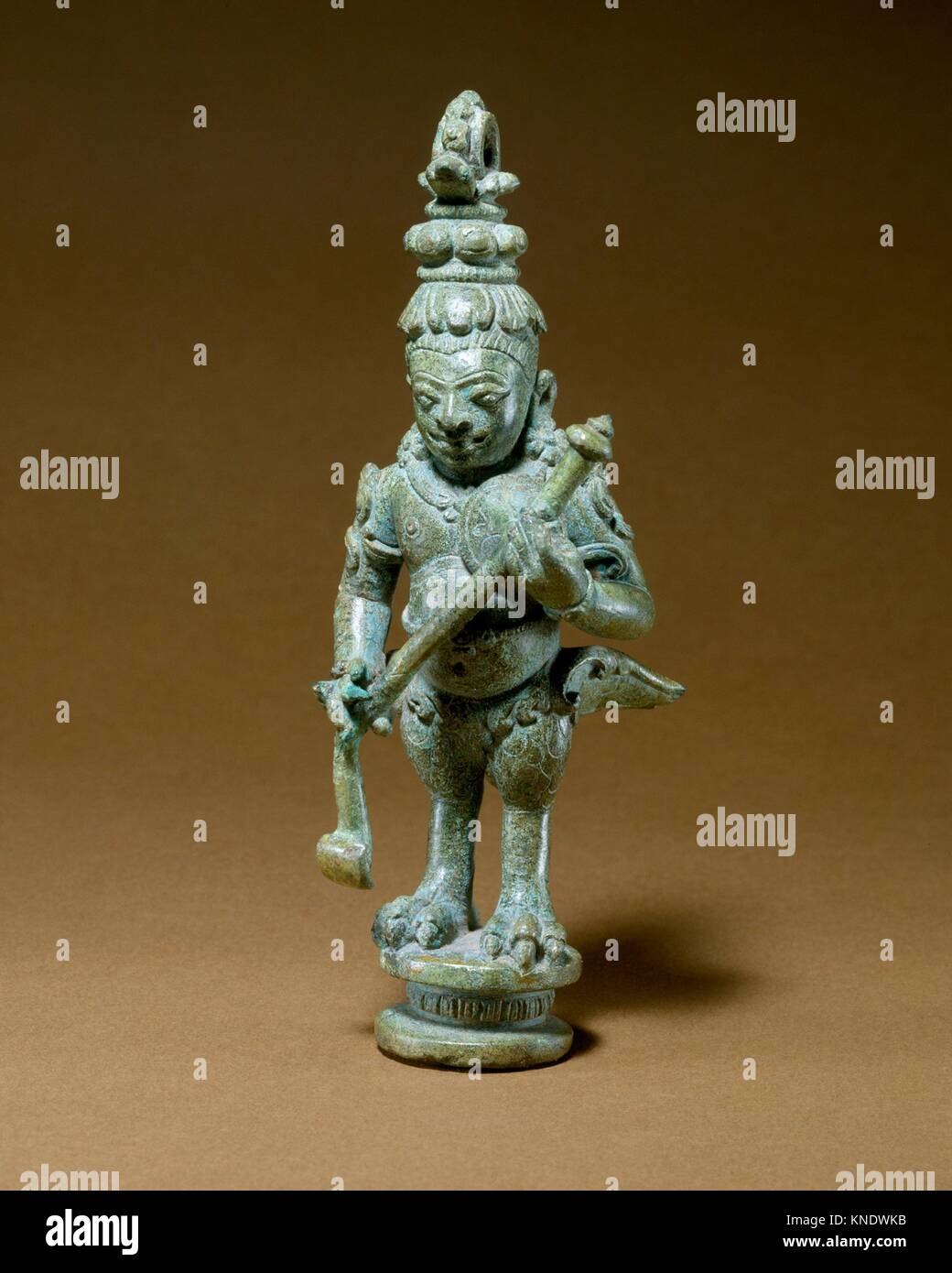 Kinnari playing hi-res stock photography and images - Alamy