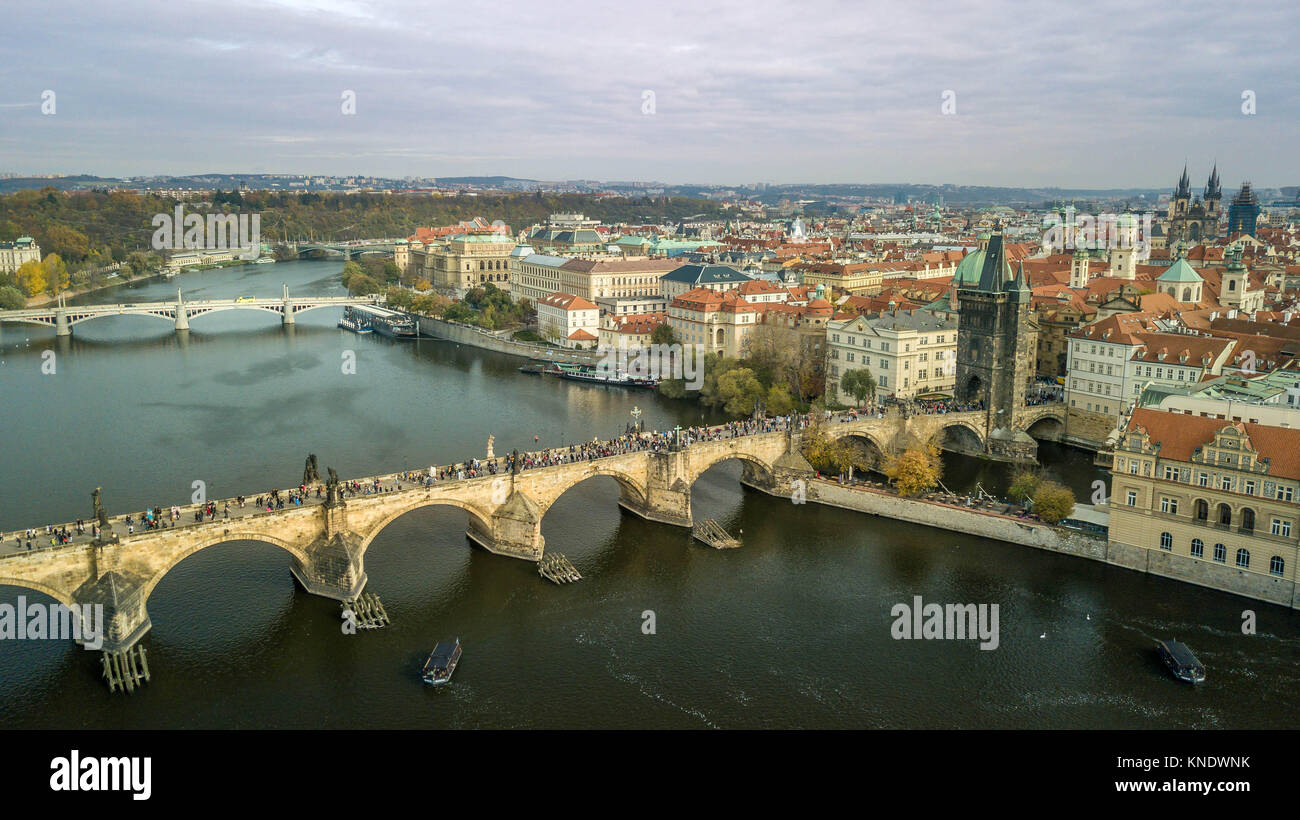 View of the Charles Bridge in Prague, Czech Republic Stock Photo - Alamy