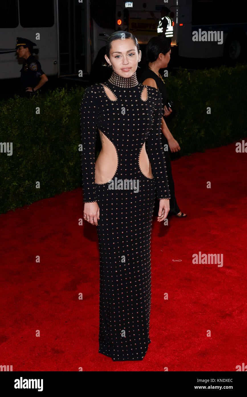 NEW YORK, NY - MAY 04: Miley Cyrus attends the 'China: Through The ...